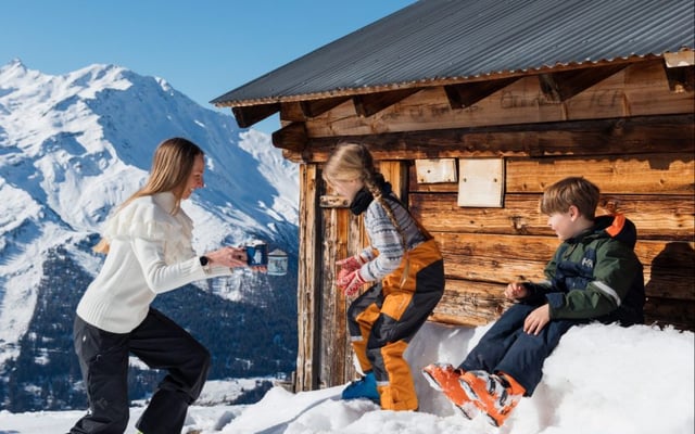 Bramble Ski | Award Winning Alpine Luxury Ski Chalets